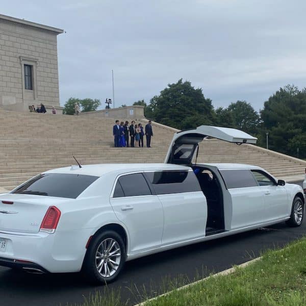 Stretch Limousine - Swift Limousine